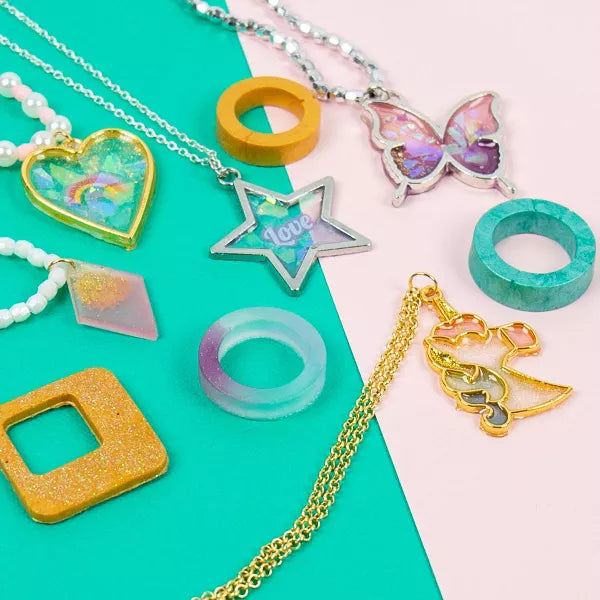 STMT DIY Resin Jewelry Studio – 4 Kids Only